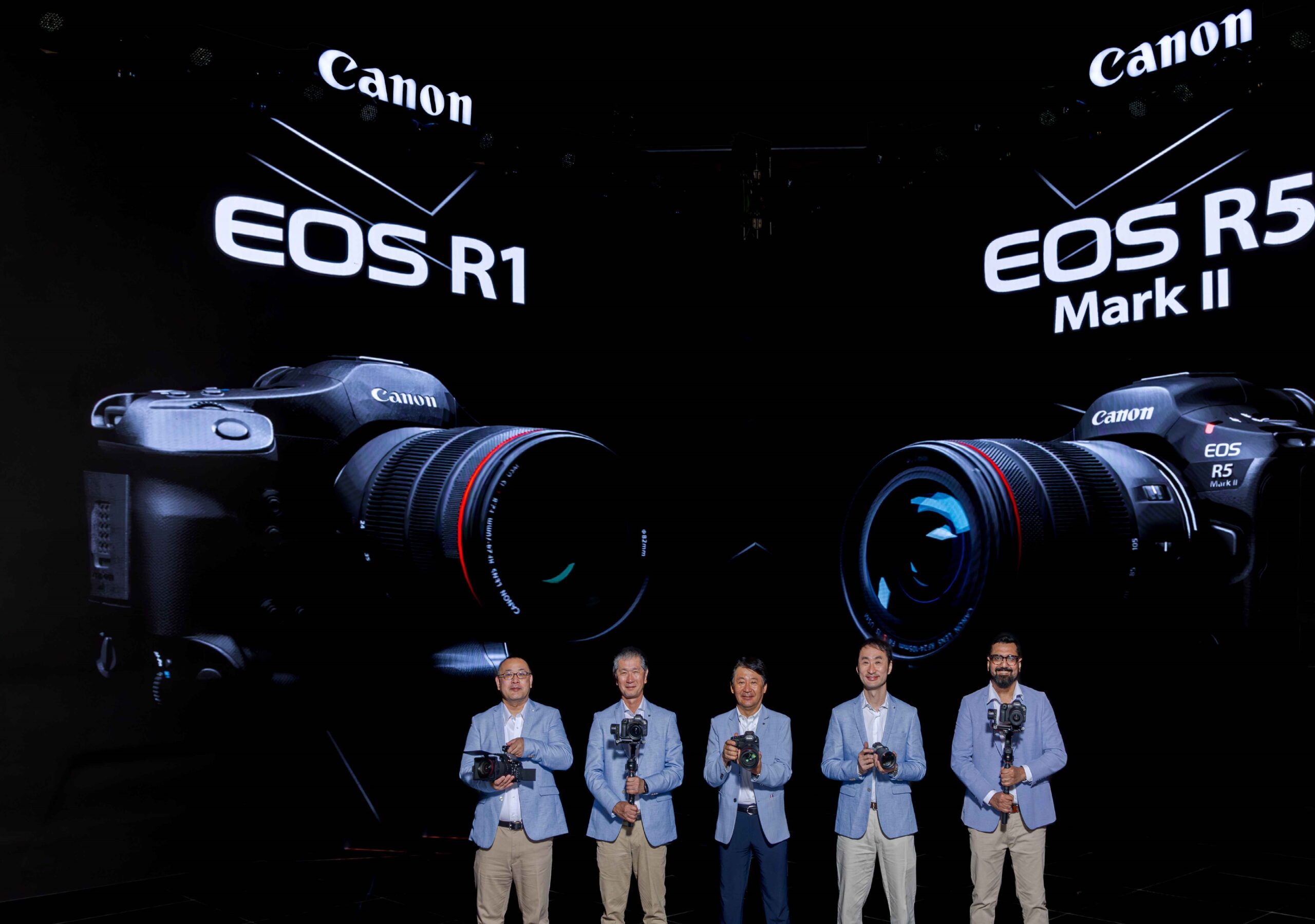 EarthAndroidCanon Elevates Legacy with EOS R1 & EOS R5 Mark II: Unveils ...